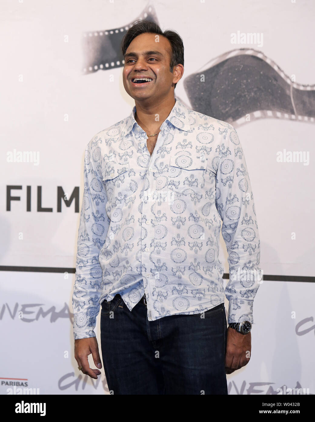 Neil dsouza hi-res stock photography and images - Alamy