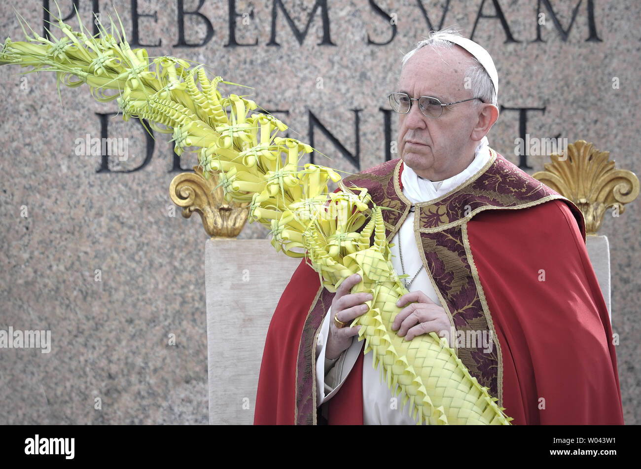 Pope Francis holds papal mass as part of the Palm Sunday celebration on ...