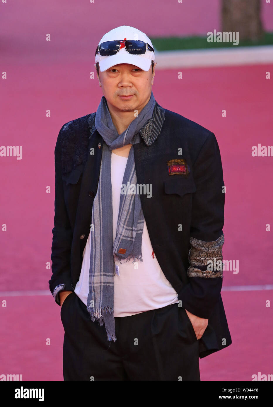 Cui Jian arrives on the red carpet before the screening of the film ...