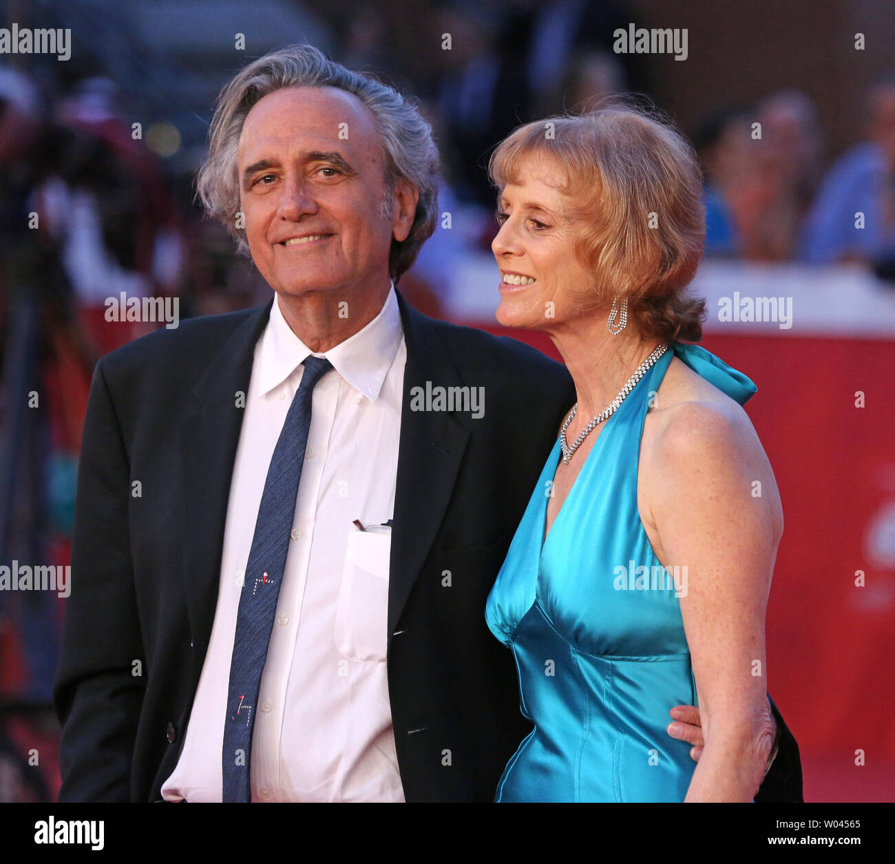 Joe dante and wife hi-res stock photography and images - Alamy