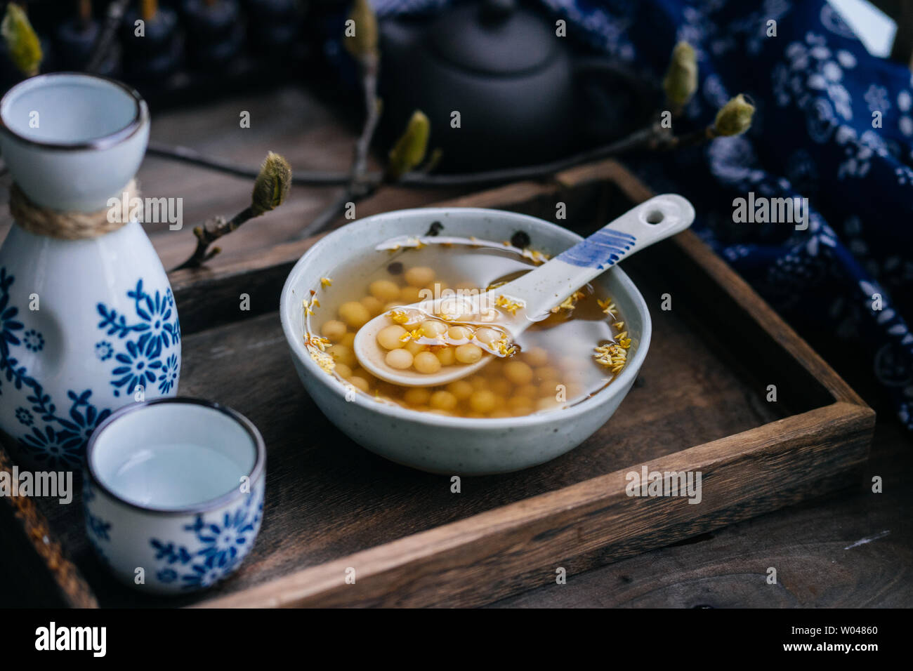Chinese classical style chicken head rice Stock Photo - Alamy