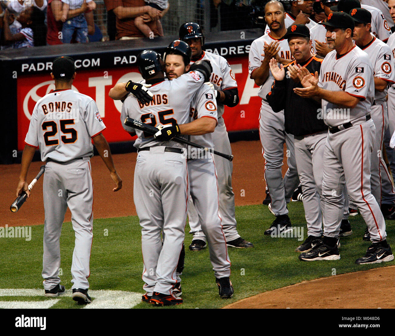 Father barry hi-res stock photography and images - Alamy