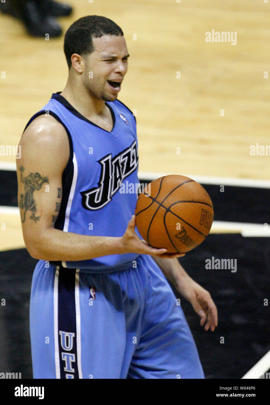 Utah Jazz guard Deron Williams shows his frustration after his team ...