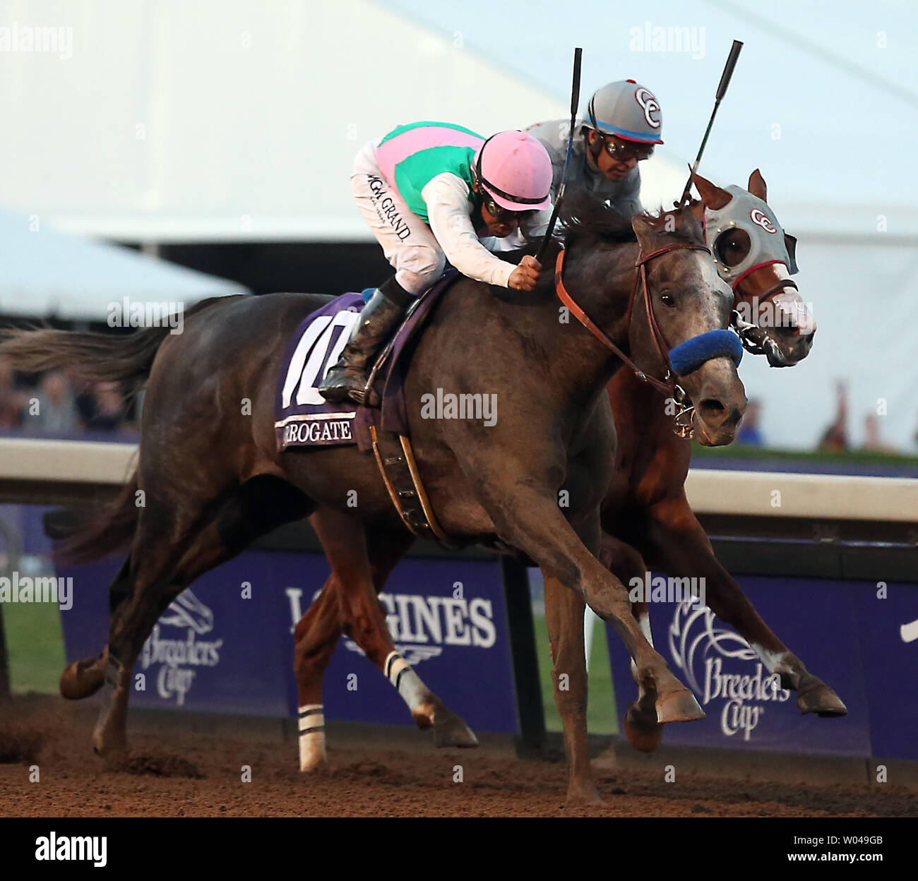 Arrogate hi-res stock photography and images - Alamy