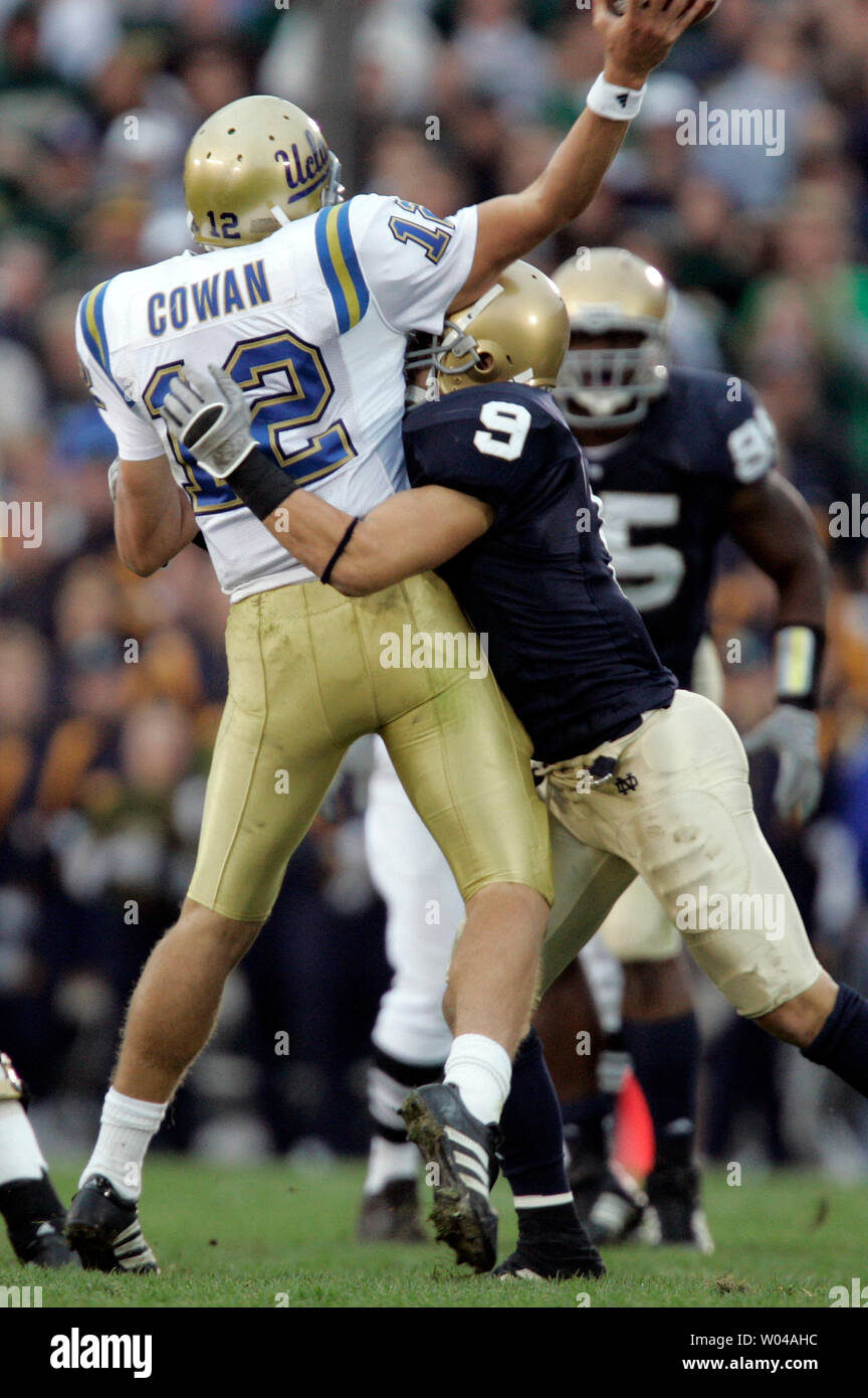 Ucla stadium hi-res stock photography and images - Alamy