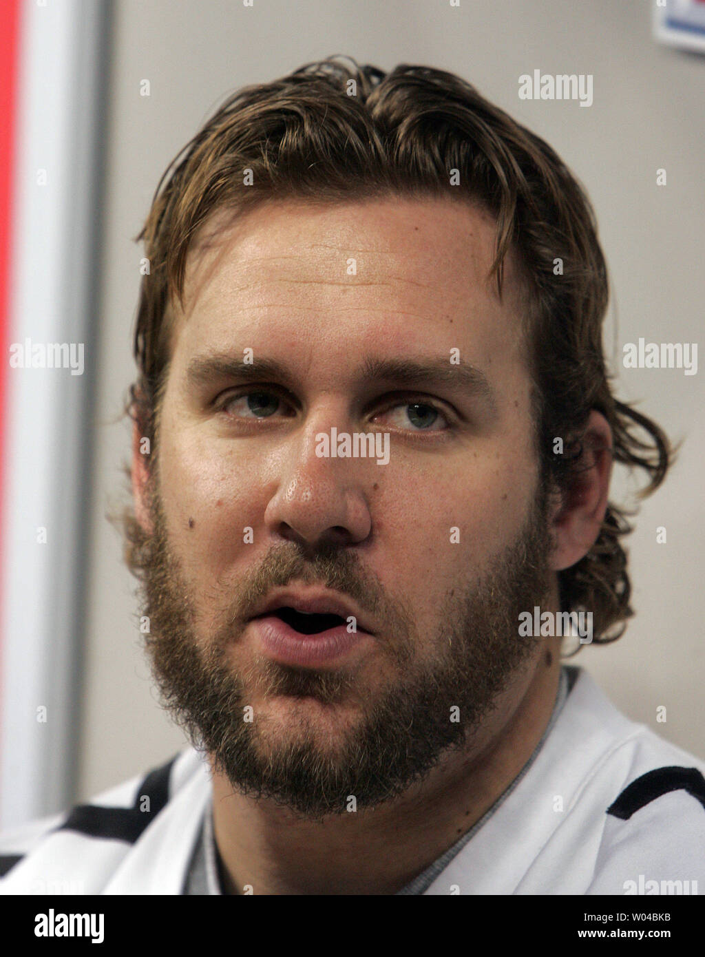 Pittsburgh Steelers quarterback Ben Roethlisberger broke his jaw and ...