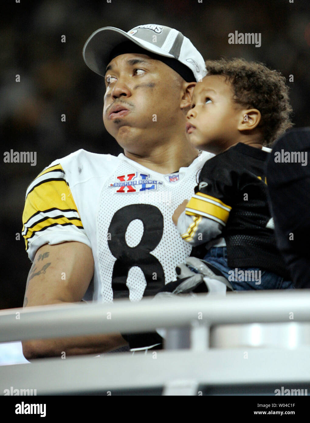 Pittsburgh Steelers receiver and Suber Bowl XL MVP Hines Ward holds his ...