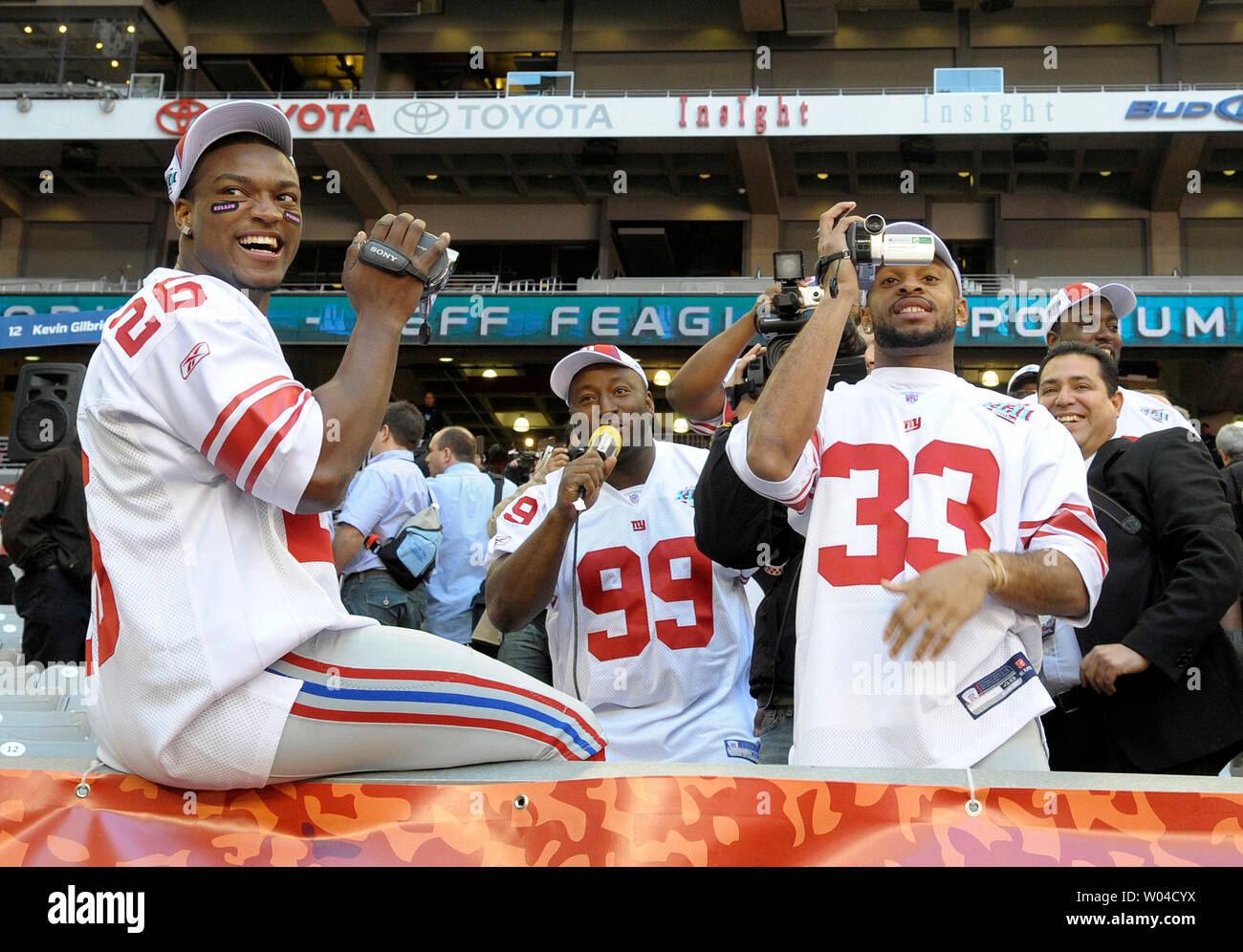 New York Giants Danny Ware, Russell Davis and Geoffrey Pope (L to R ...