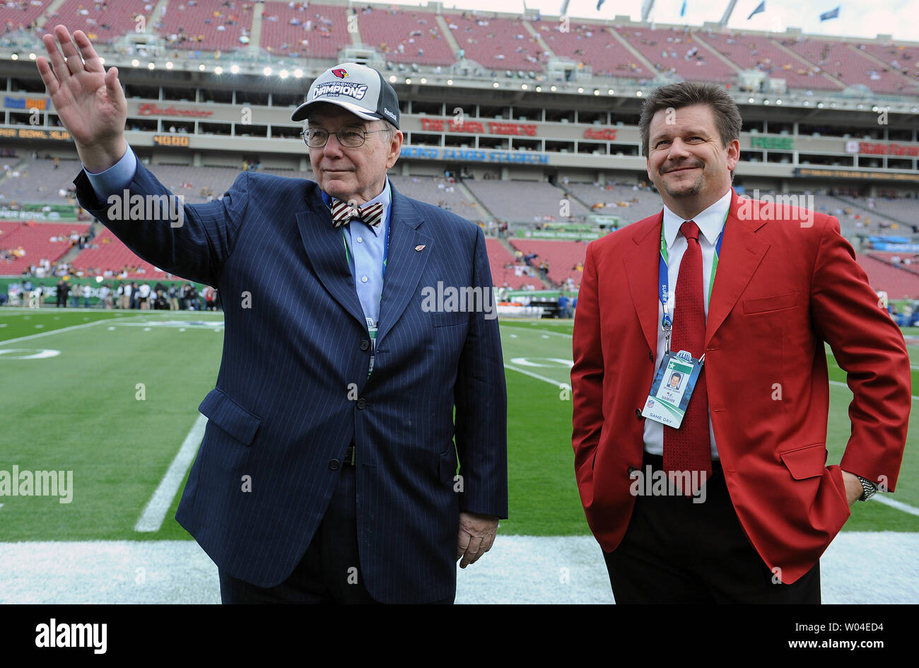 Michael bidwell and cardinals hi-res stock photography and images - Alamy