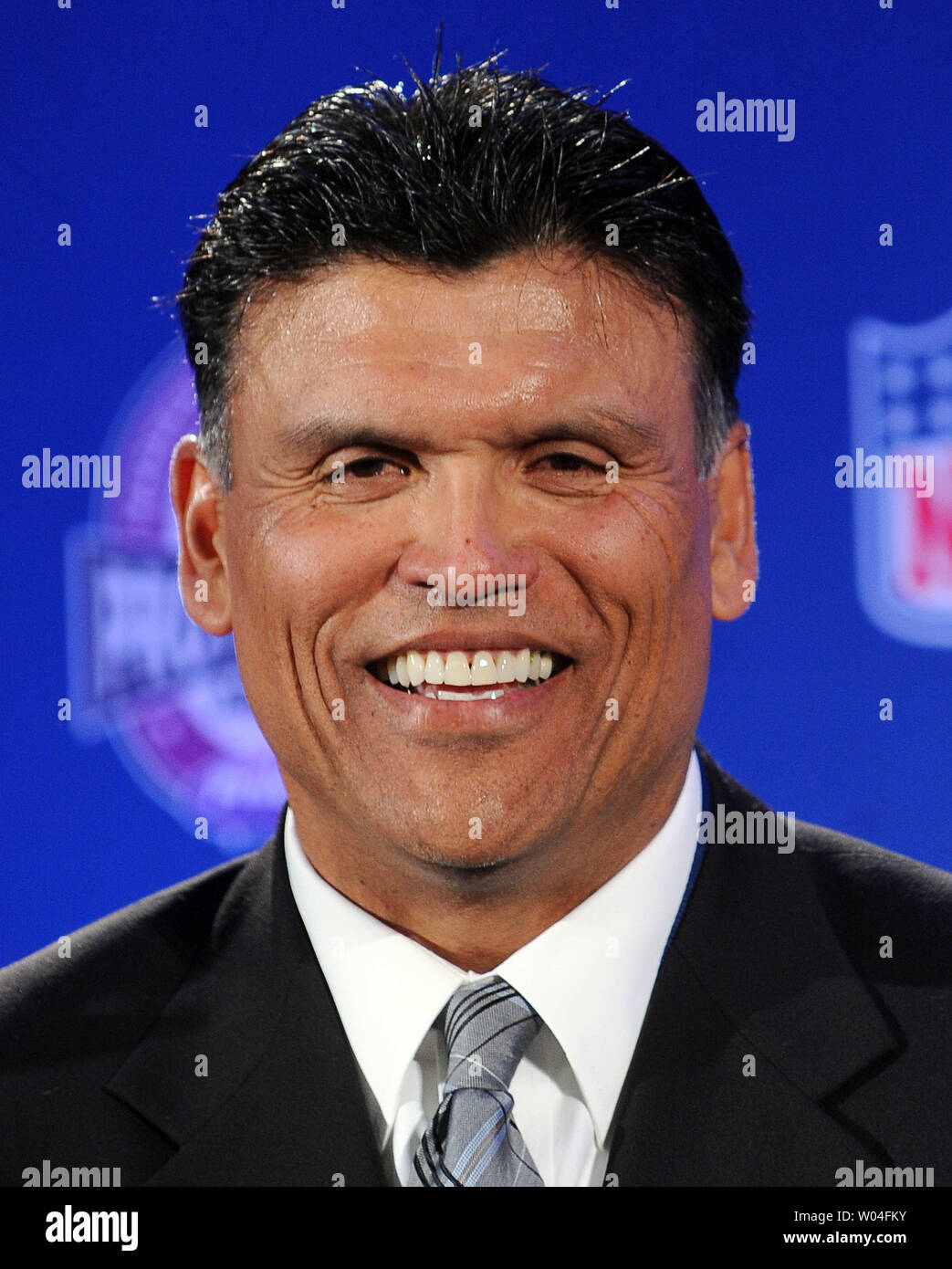 Anthony munoz football hi-res stock photography and images - Alamy