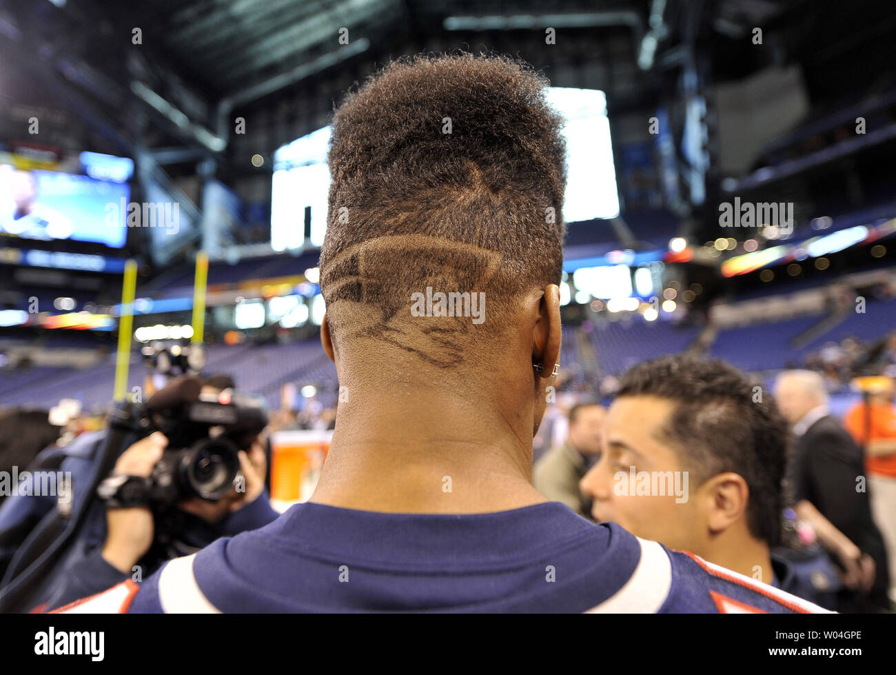 Football headshot haircut hi-res stock photography and images - Alamy
