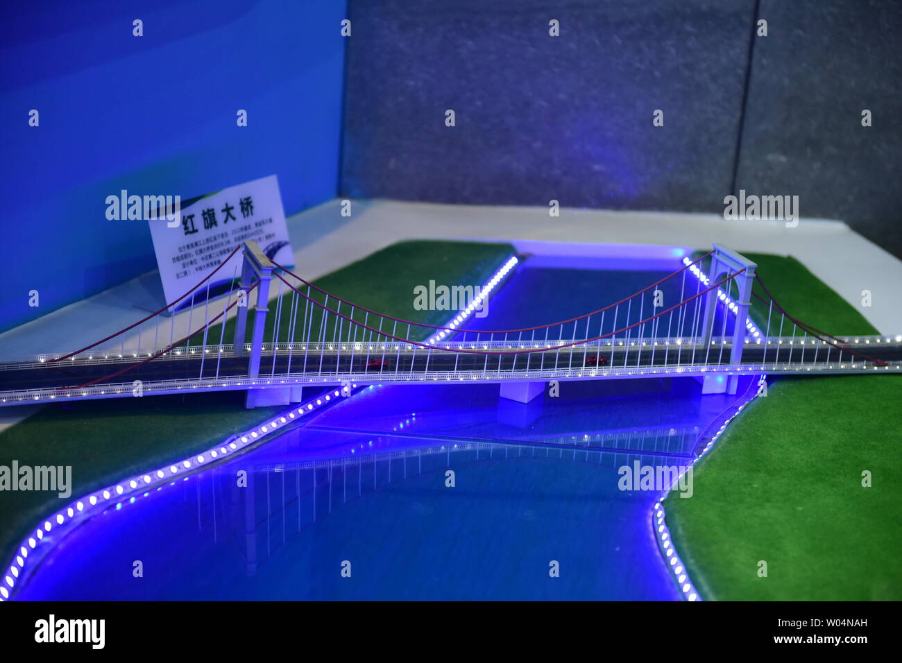 Architectural model bridge hi-res stock photography and images - Alamy