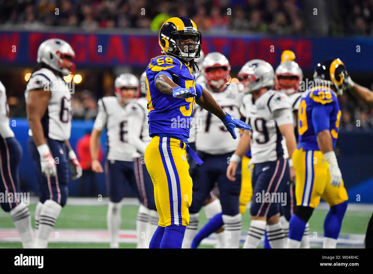 Los Angeles Rams linebacker Cory Littleton (58) gestures after New ...