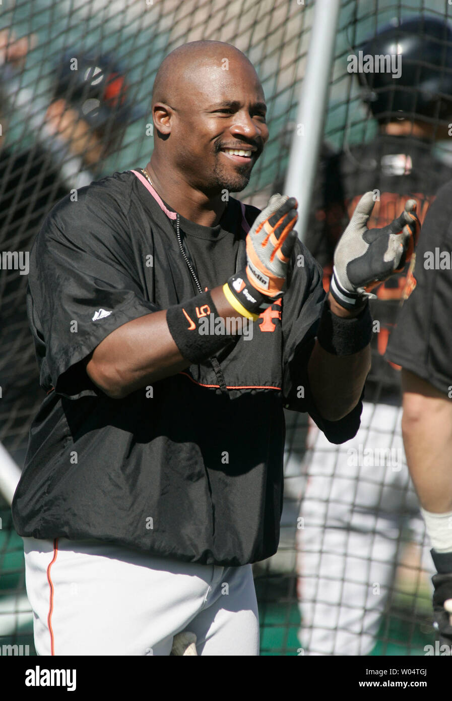 San Francisco Giants Ray Durham waits his turn in the batting cage at ...