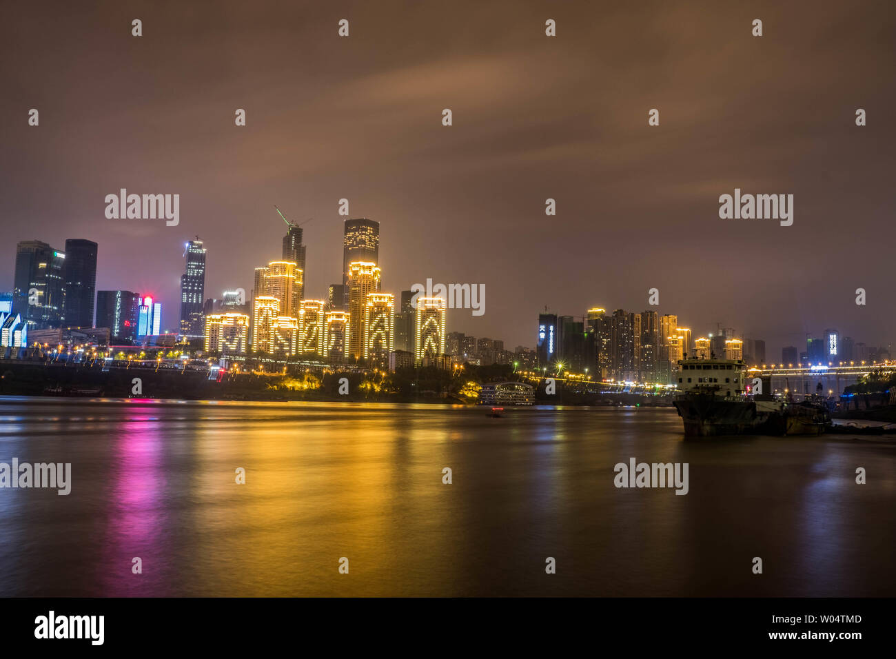 Chongqing bridges at night hi-res stock photography and images - Alamy