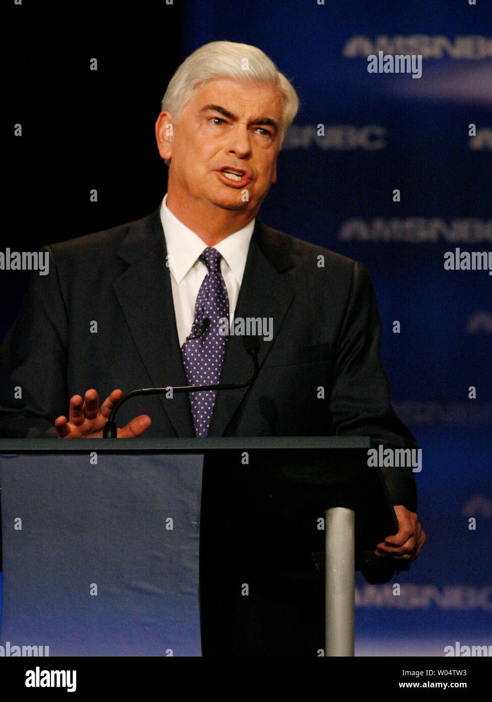 Senator christopher dodd hi-res stock photography and images - Alamy