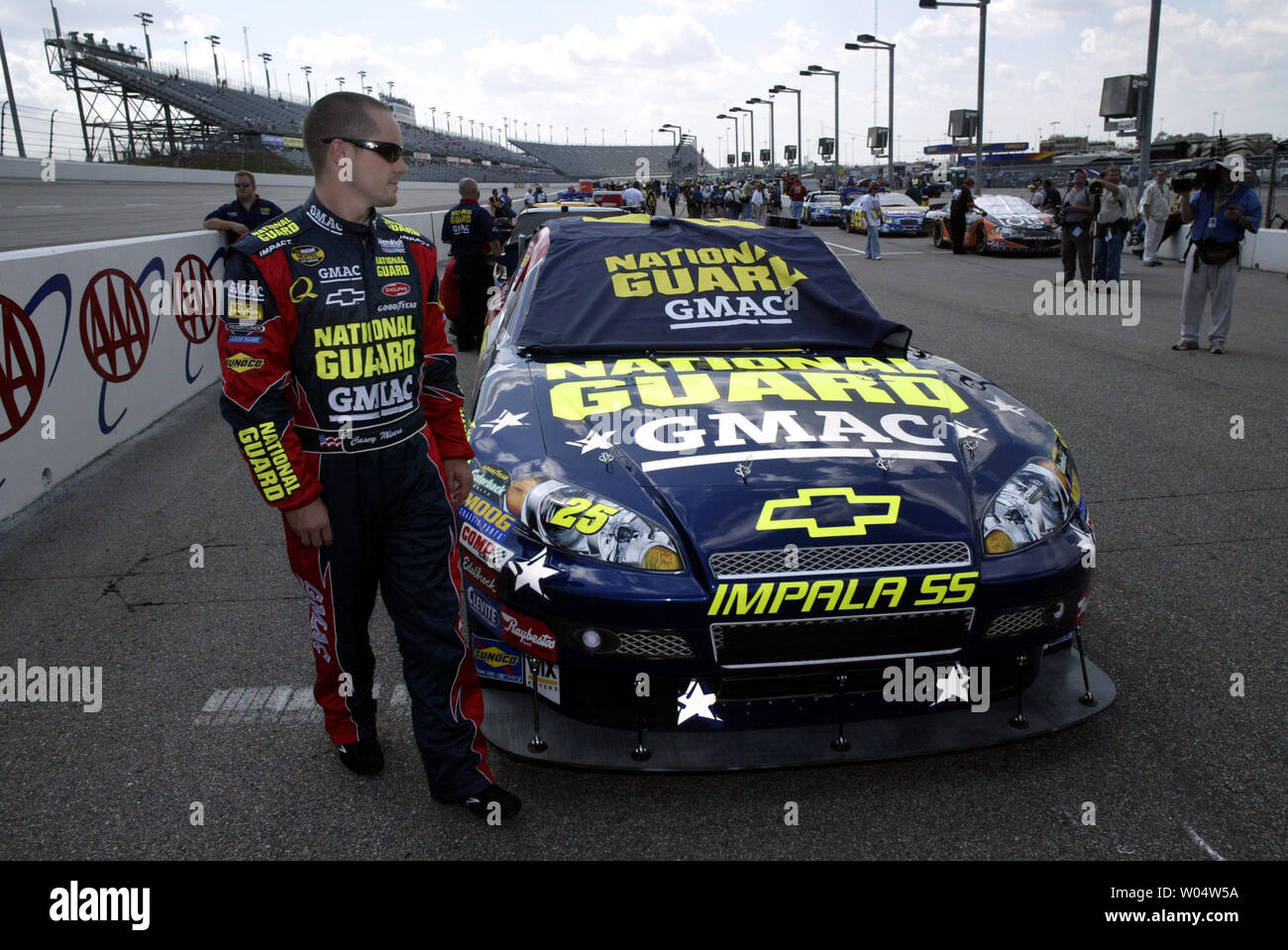Casey mears nascar hi-res stock photography and images - Alamy
