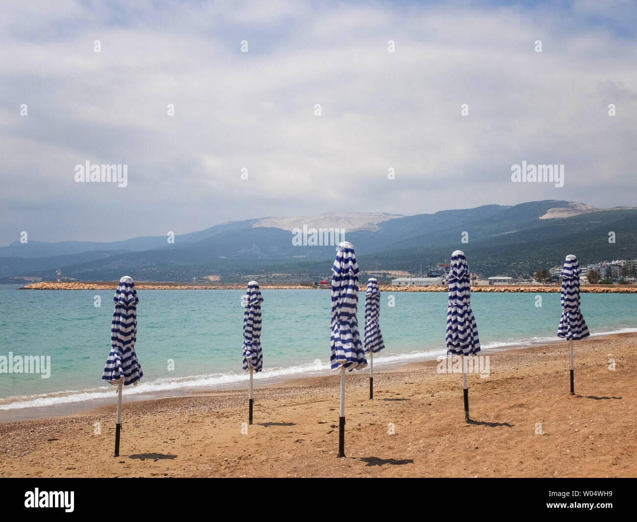 Sandy beach folded sun hi-res stock photography and images - Alamy