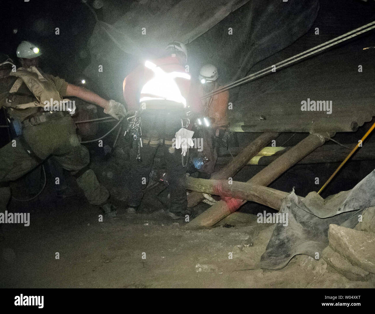 Contact mine hi-res stock photography and images - Alamy