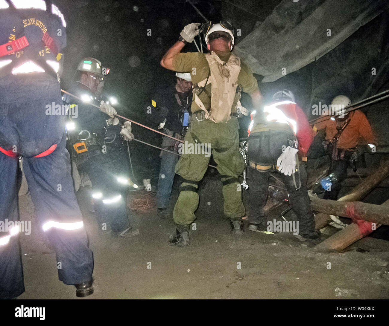 Collapsed mine 2010 hi-res stock photography and images - Alamy