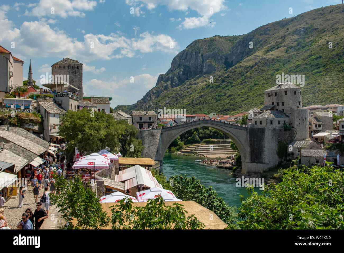 Mostar stari most bridge hi-res stock photography and images - Alamy