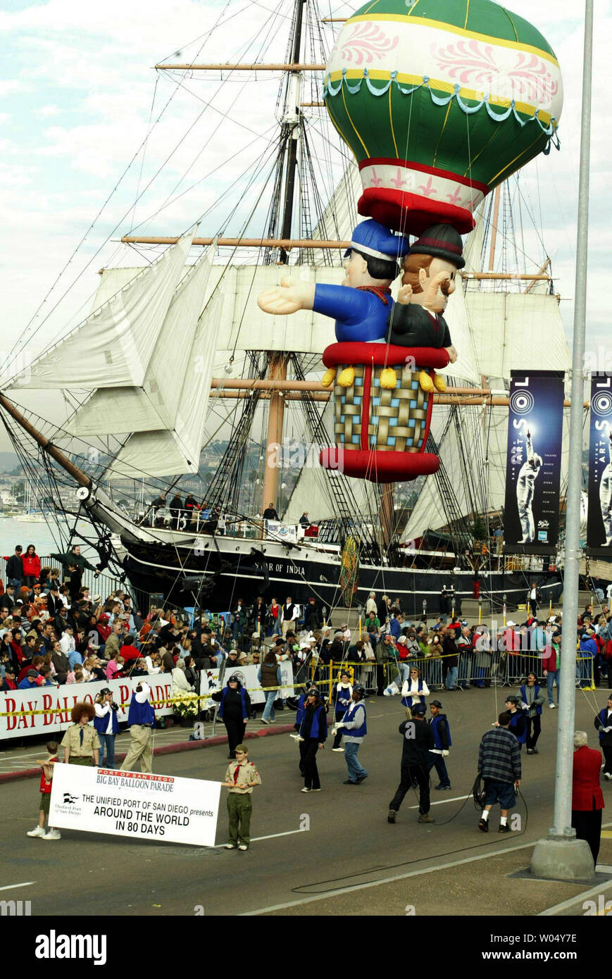 Around the World in 80 days float in the Holiday Bowl Balloon Parade ...