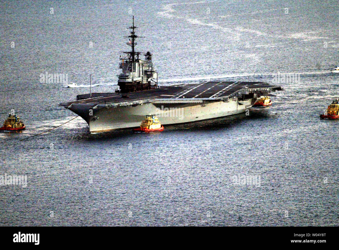 Uss midway cva 41 hi-res stock photography and images - Alamy