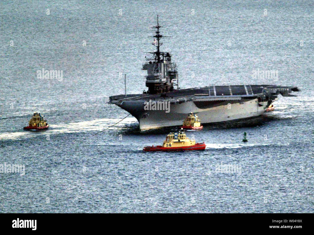 THE USS Midway CVA 41 pulls into San Diego Harbor where it will become ...
