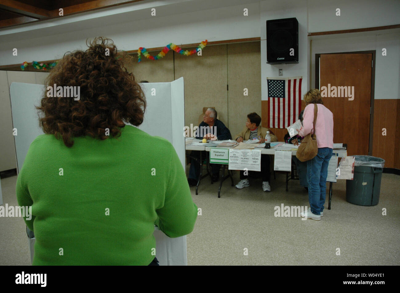 Voter ballet hi-res stock photography and images - Alamy