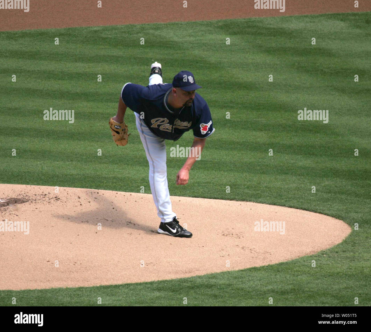 San Diego Padres pitcher David Wells starts the post season game ...
