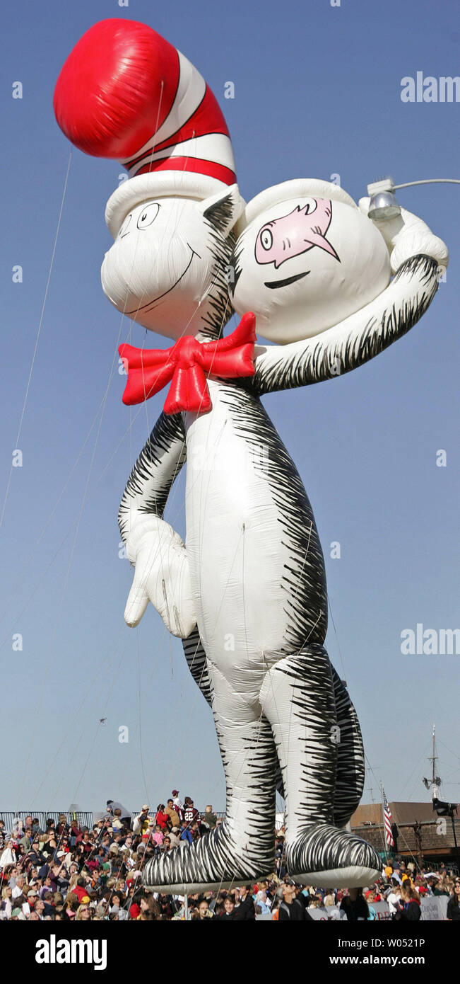 San diego holiday balloon parade hi-res stock photography and images ...