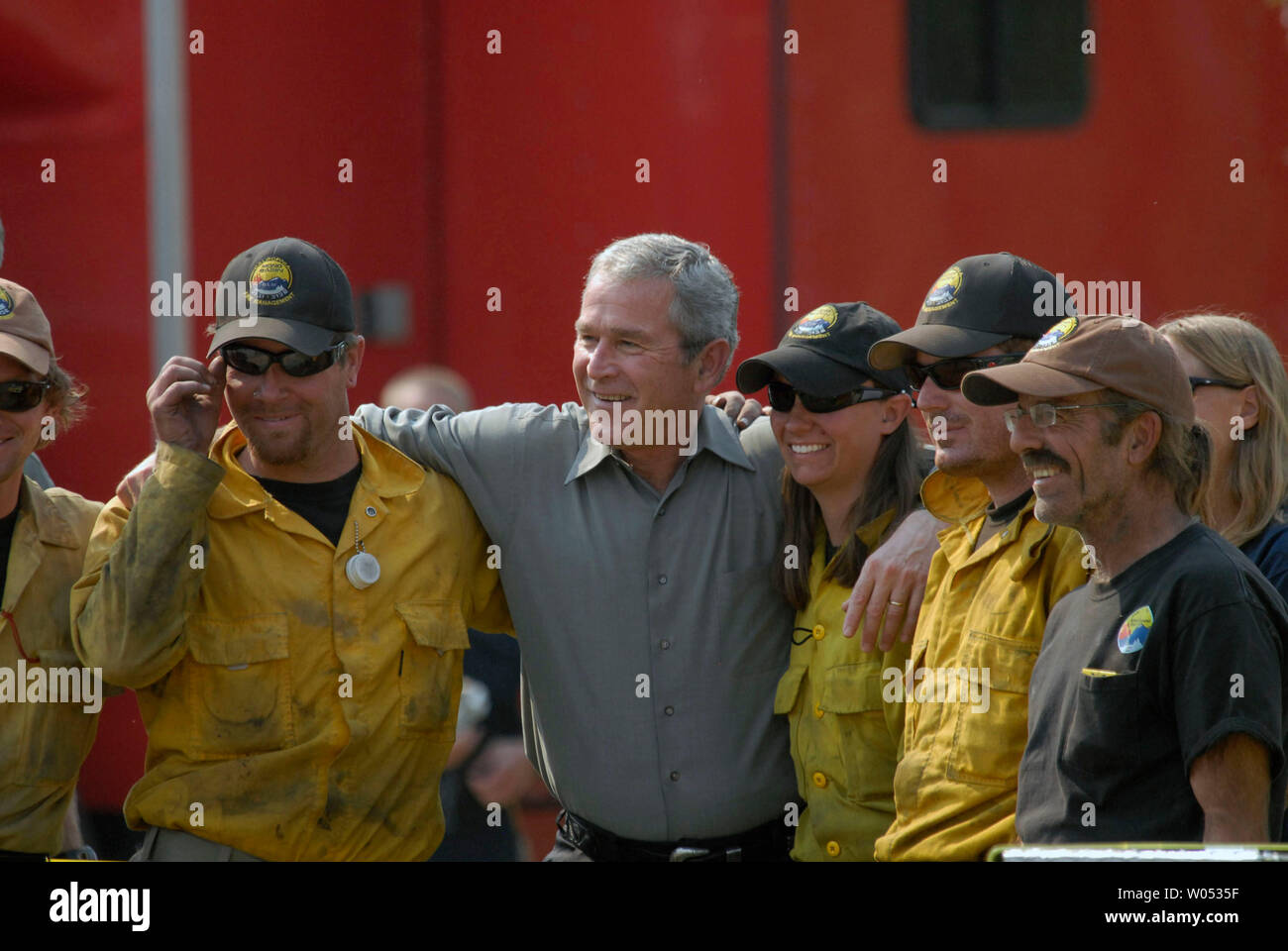 U s president george bush poses hi-res stock photography and images - Alamy