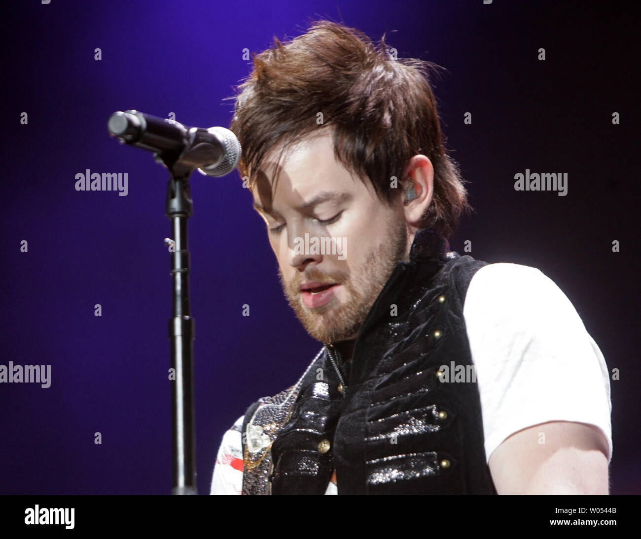 American Idol Winner David Cook High Resolution Stock Photography and ...