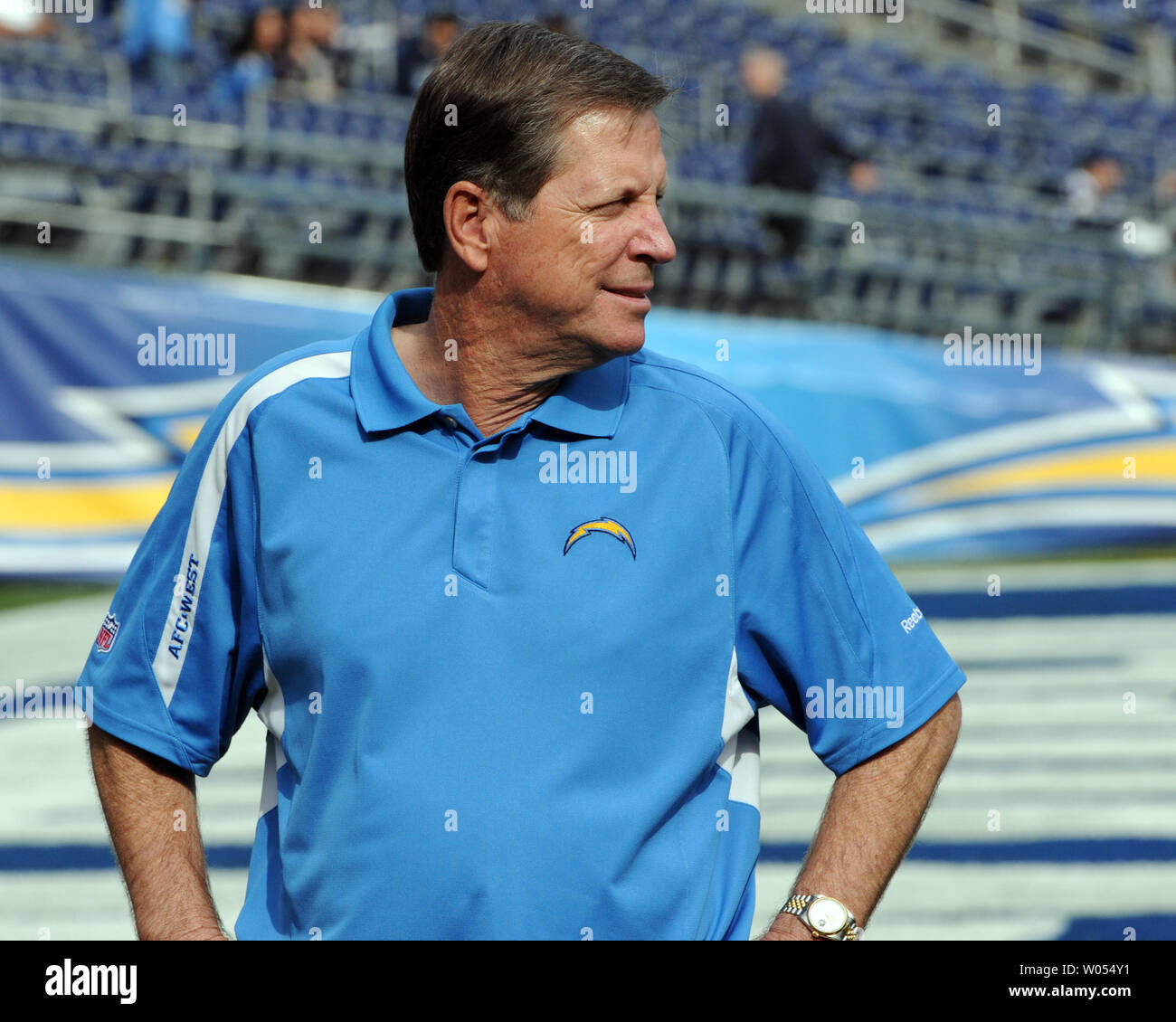 San Diego Chargers head coach Norv Turner smiles before game against ...