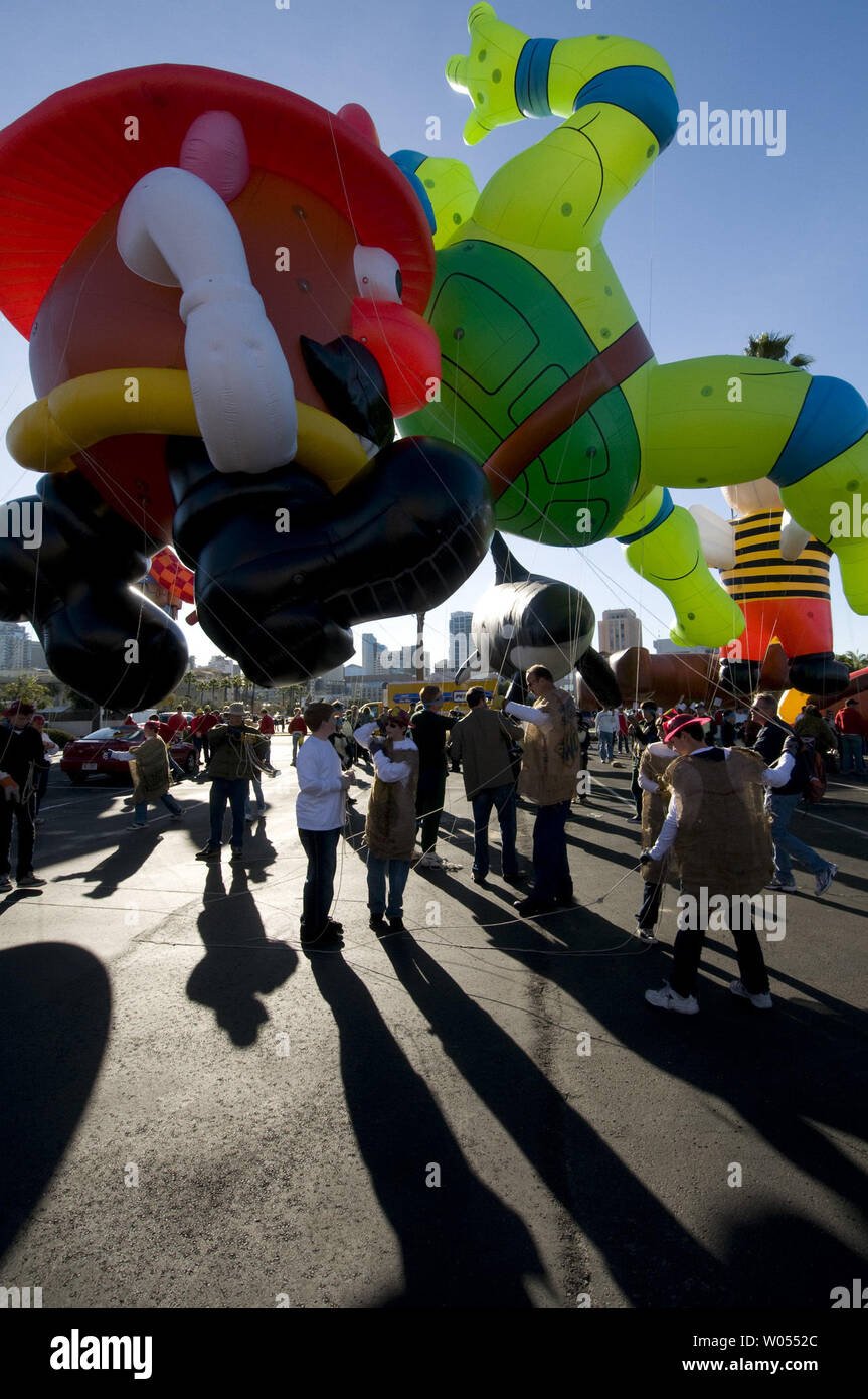 Balloons in staging area big hi-res stock photography and images - Alamy