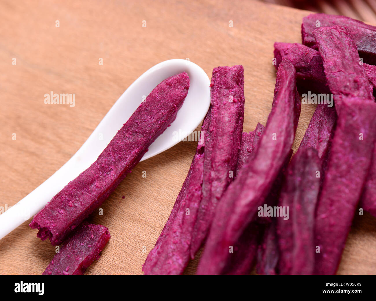 Purple potato dried purple potato strips Stock Photo - Alamy