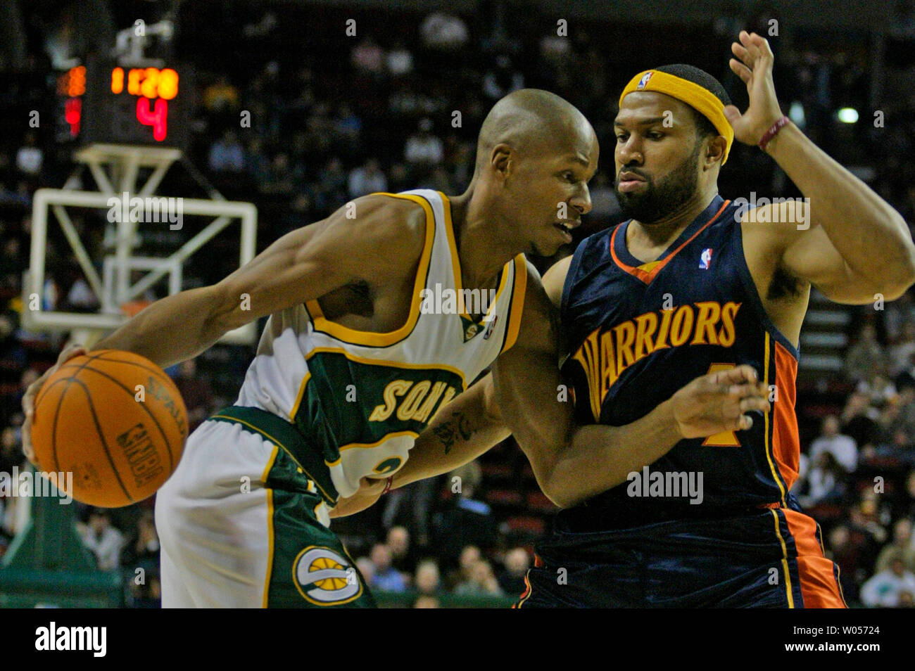 Seattle supersonics ray allen hi-res stock photography and images - Alamy