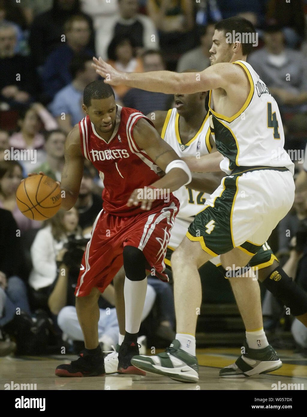 Tracy mcgrady 2005 hi-res stock photography and images - Alamy