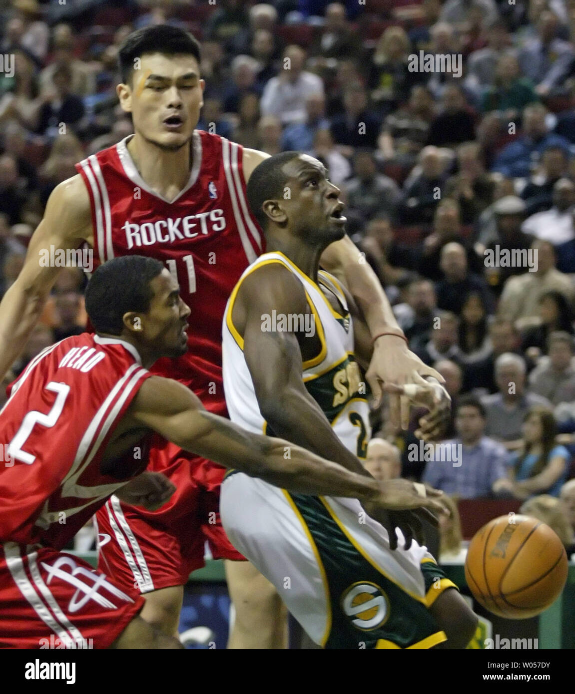 Upi yao ming hi-res stock photography and images - Alamy