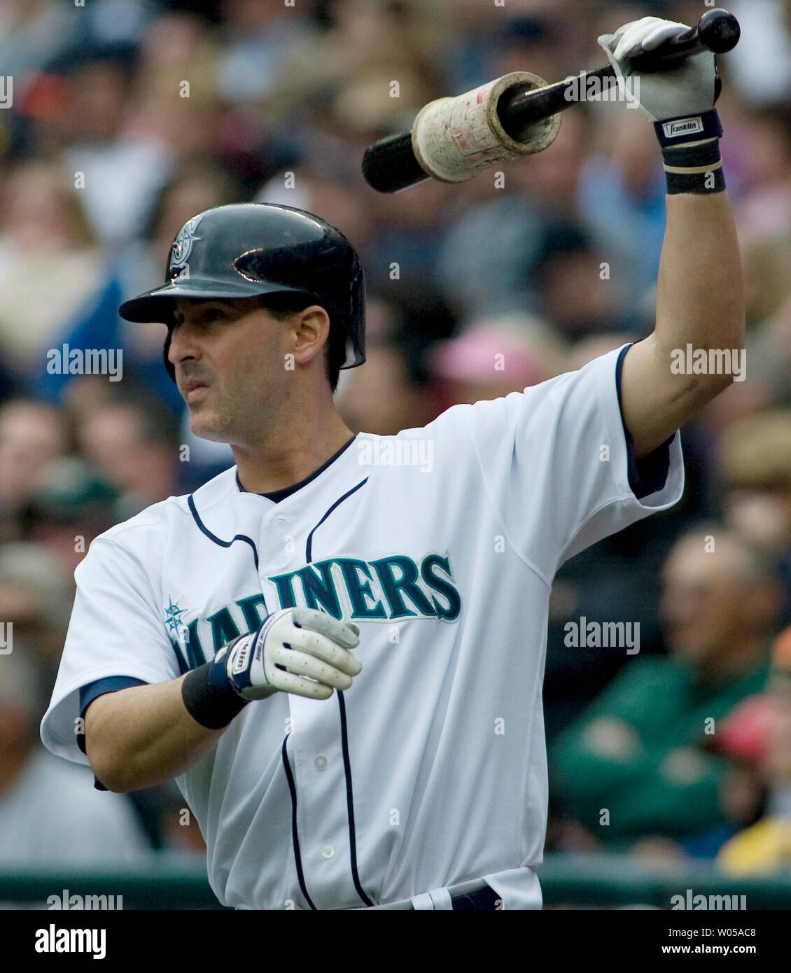 Seattle Mariners' Greg Norton warms up in the on-deck-circle in the ...