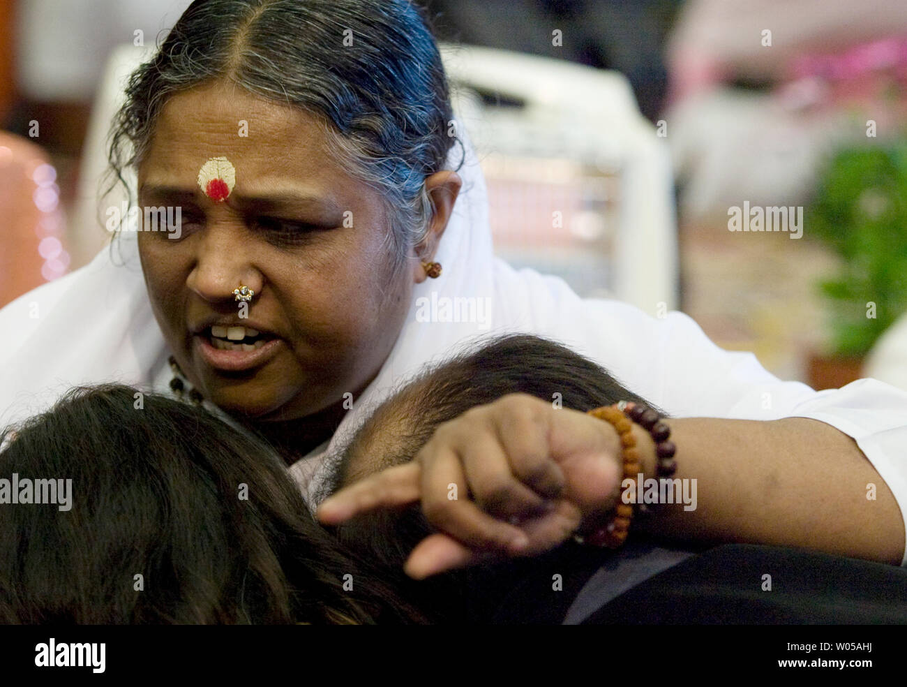 Amritanandamayi hi-res stock photography and images - Alamy