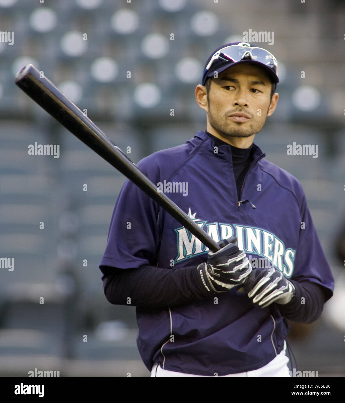 Isao suzuki hi-res stock photography and images - Alamy