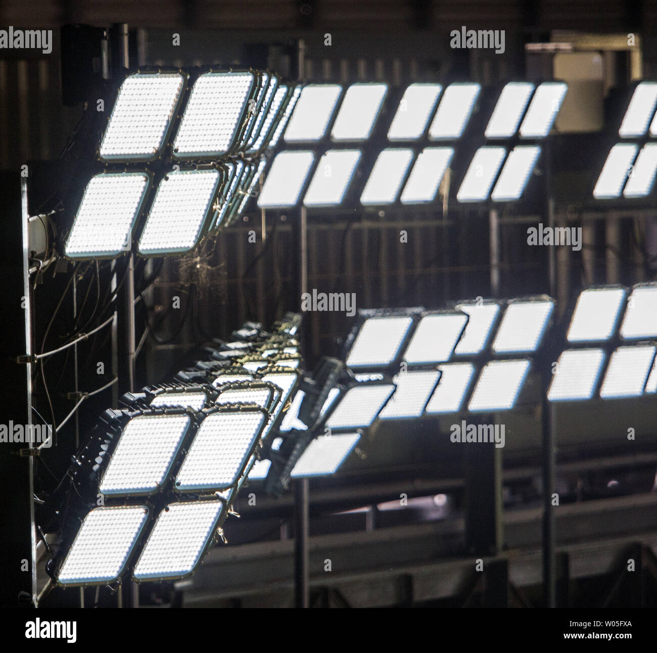 Seattle Mariners' ball parks LED Technology lighting system illuminate ...