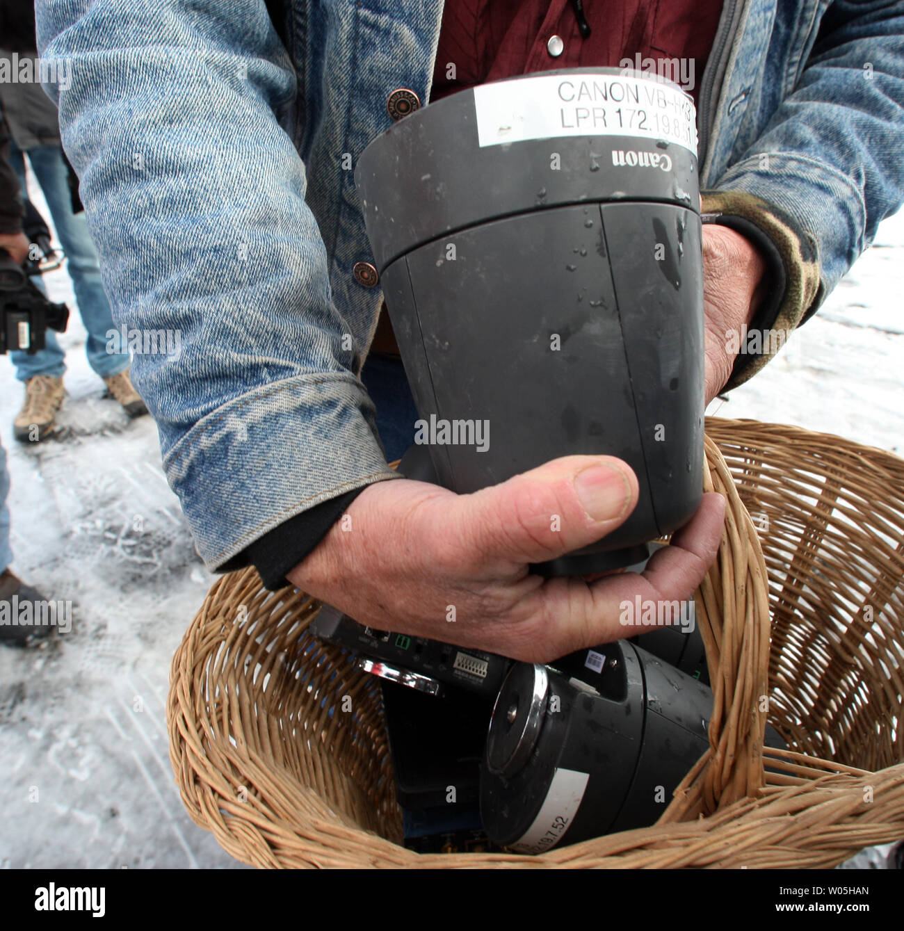 Fbi surveillance hi-res stock photography and images - Alamy