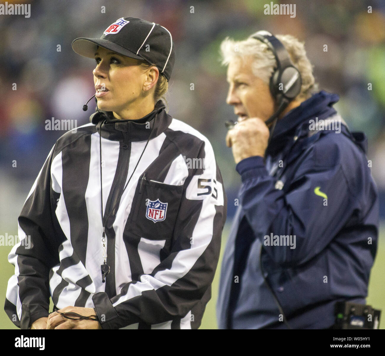 Sarah thomas referee hi-res stock photography and images - Alamy