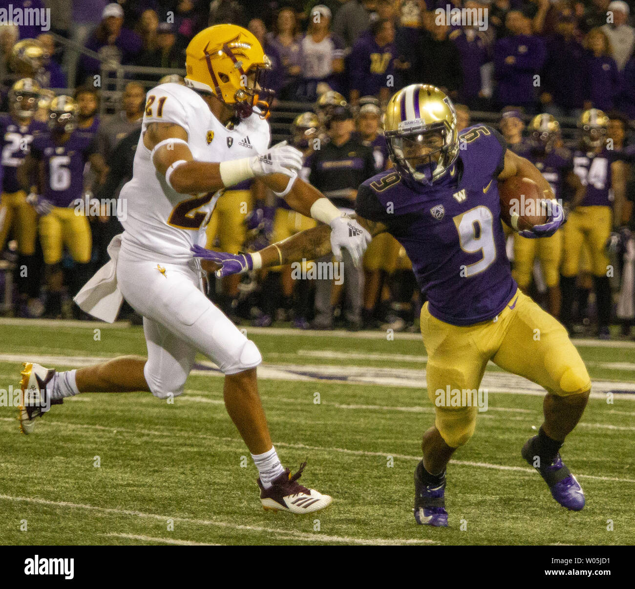 Pac sun hi-res stock photography and images - Alamy