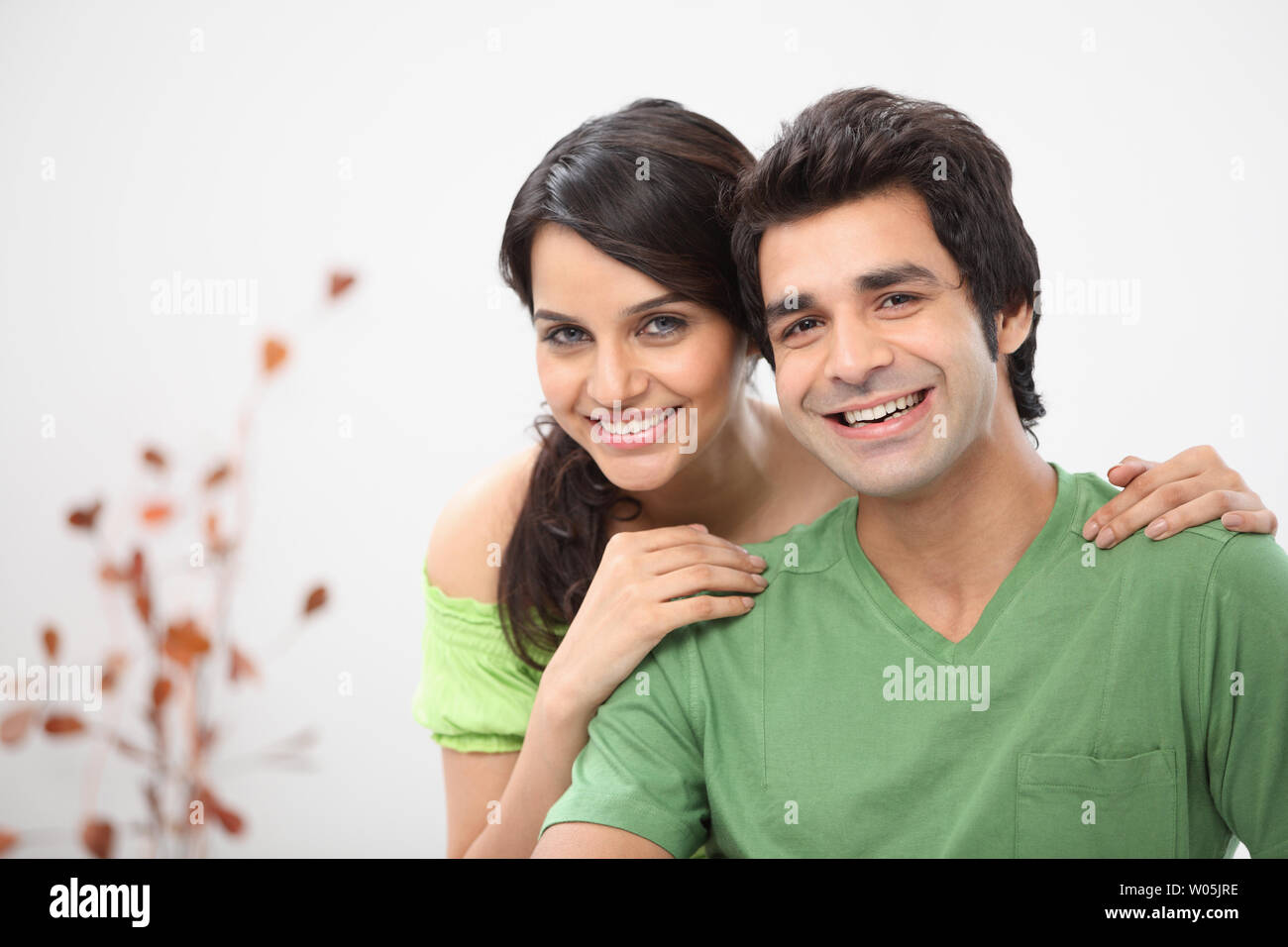 Couple eye contact 20 years home hi-res stock photography and images ...