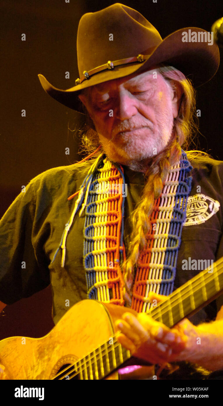 The fillmore auditorium san francisco hi-res stock photography and ...