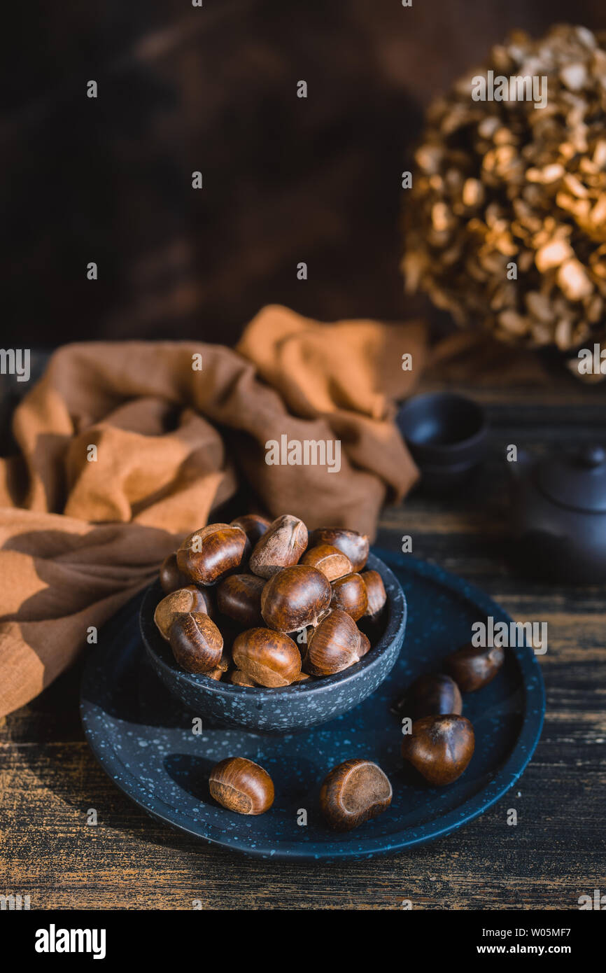 Fry nuts hi-res stock photography and images - Alamy