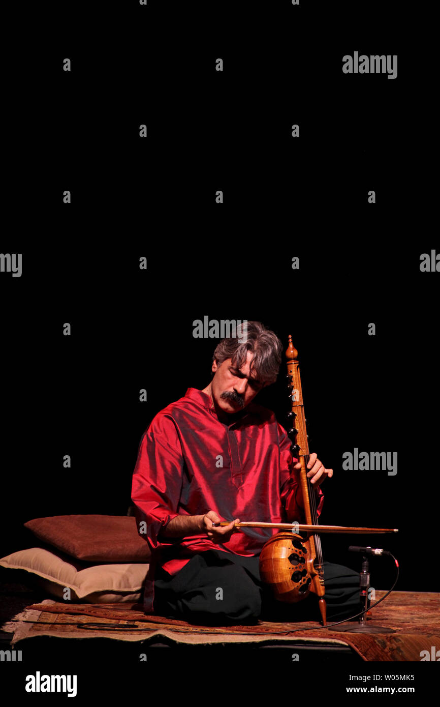 Kayhan kalhor hi-res stock photography and images - Alamy